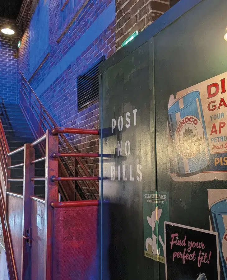 🎬 From Walt Disney Studios to Disney Adventure World: Curiosities of a ...